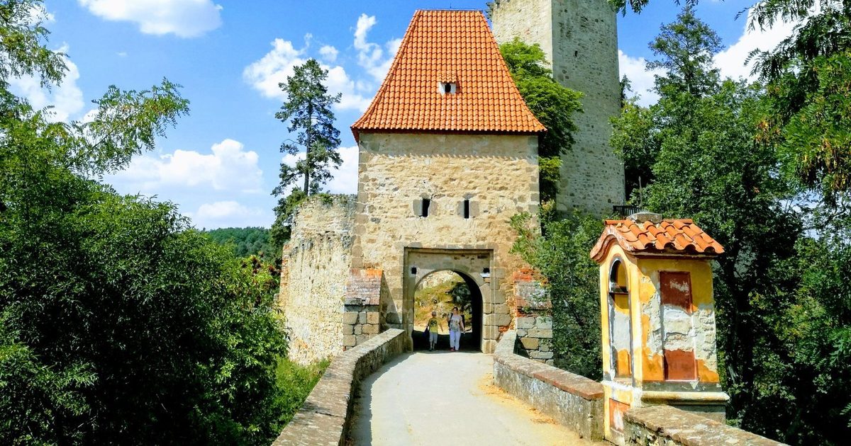 Hrad Zvíkov | NěkdeNěco.cz